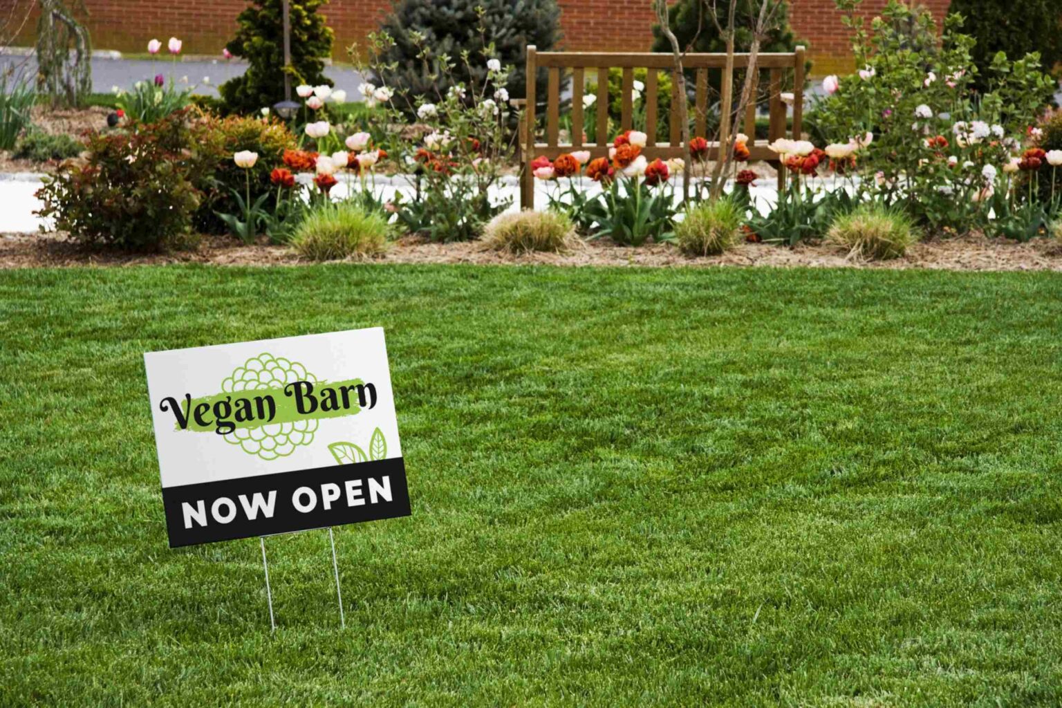 Yard Sign Materials (Plus Smart Tips to Make Them Effective) | UPrinting